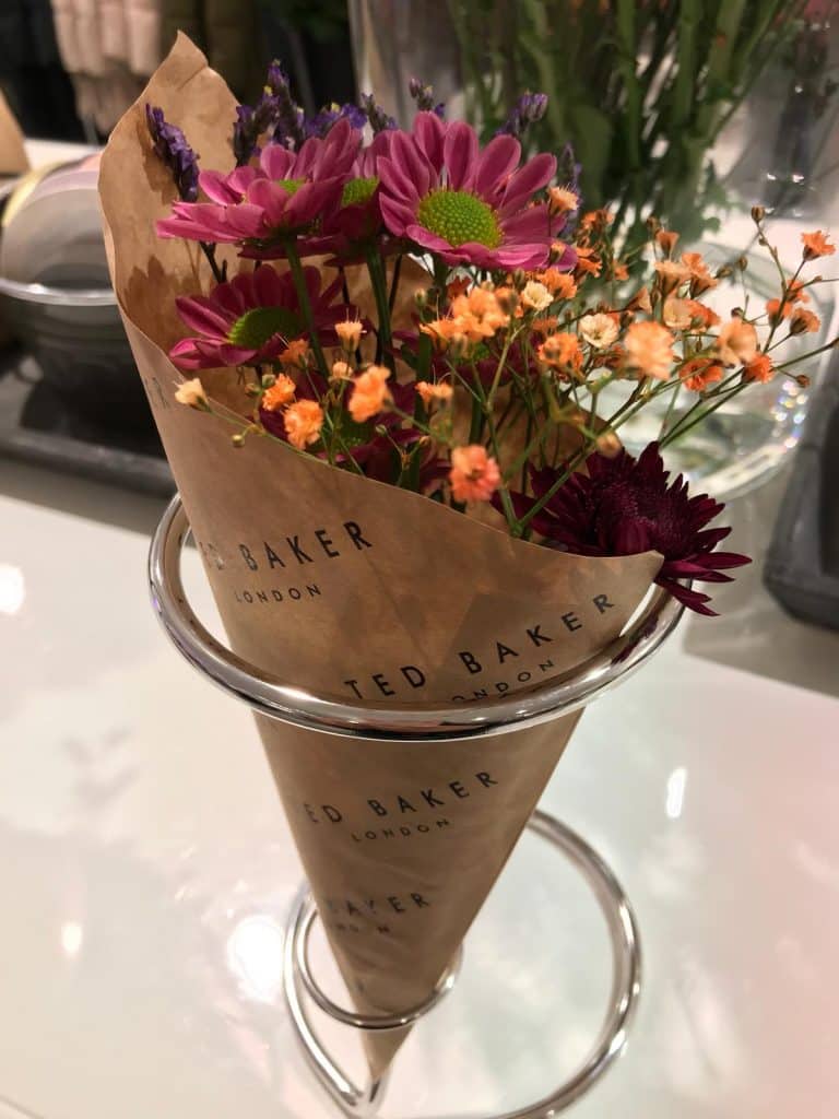 Creative with paper cones, churros, candy, nuts | PaperChipCones.Co.Uk